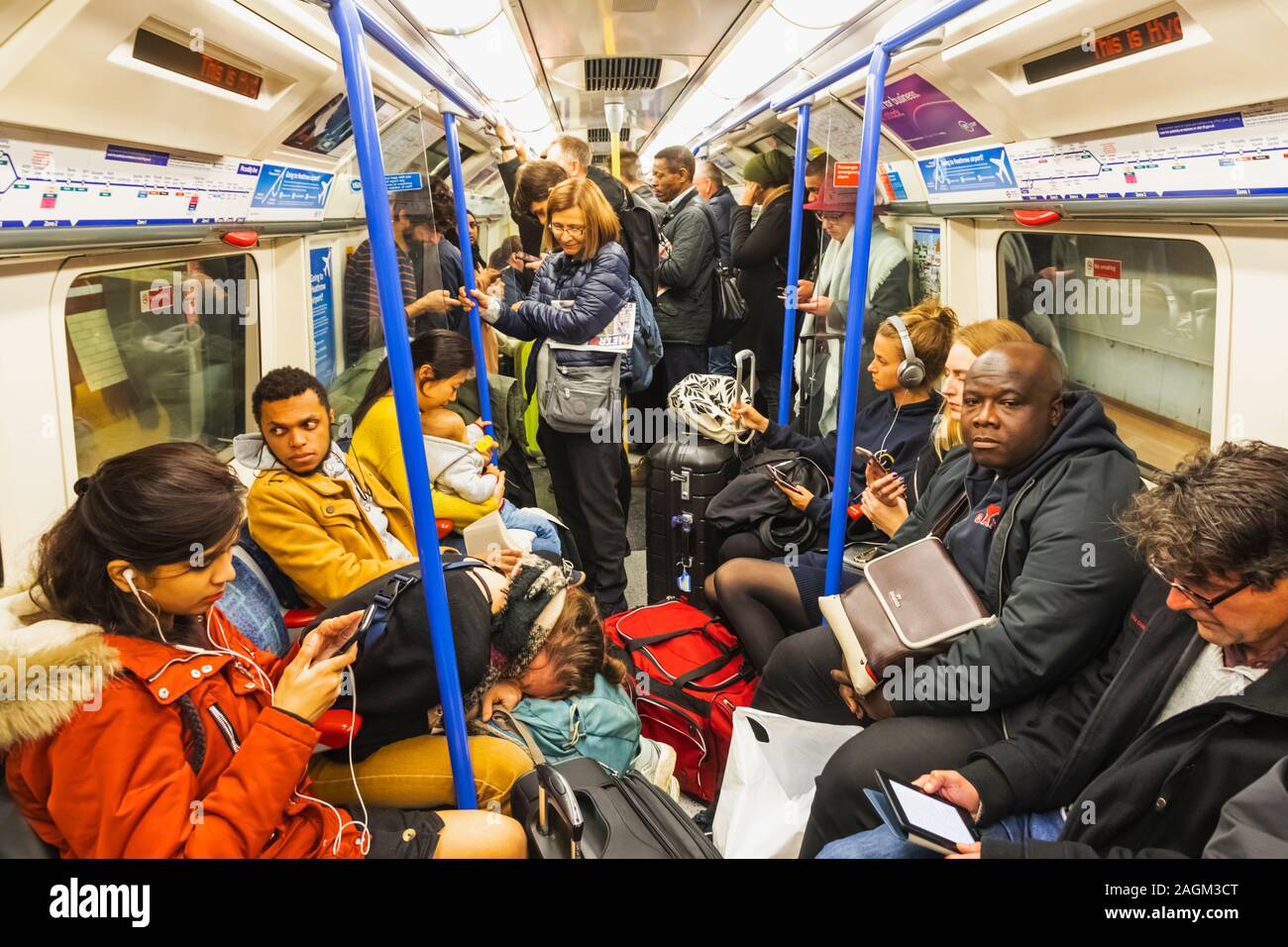 Overcrowded subway train hi-res stock photography and images - Alamy