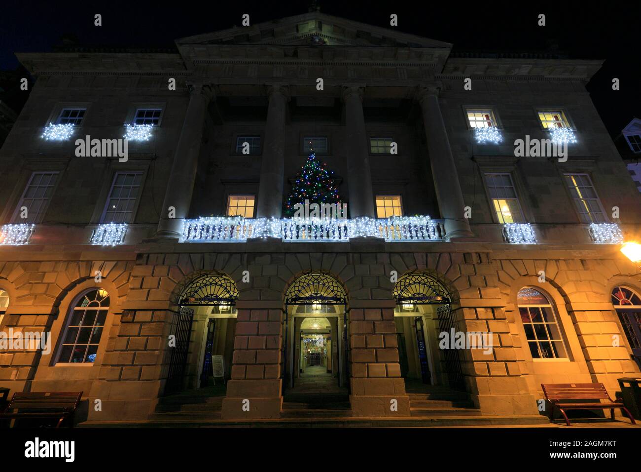 Christmas tree on the Town Hall, Market Square, Newark on Trent ...