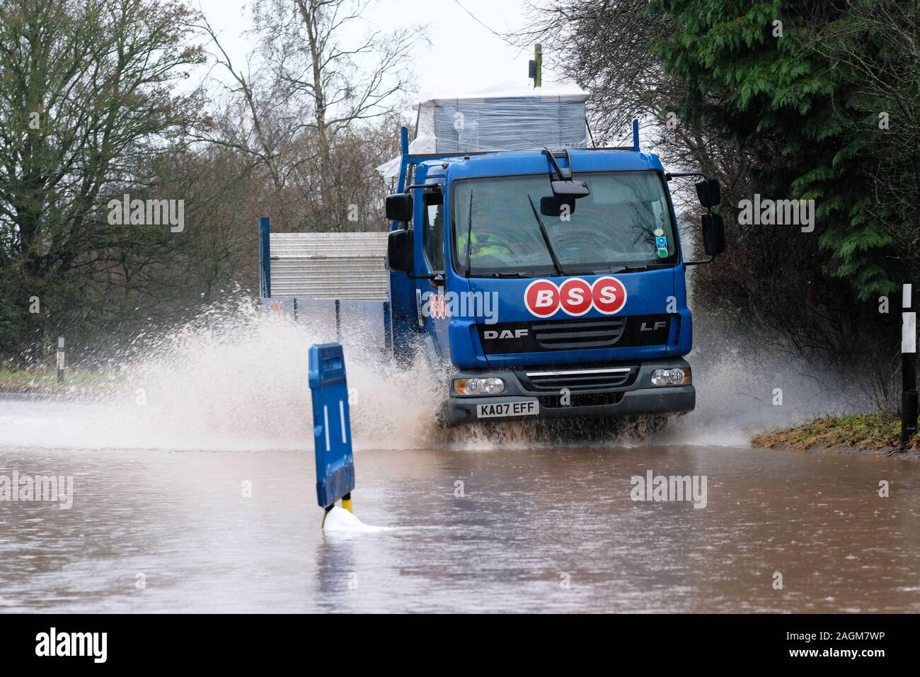 Lorry flooding hi-res stock photography and images - Alamy