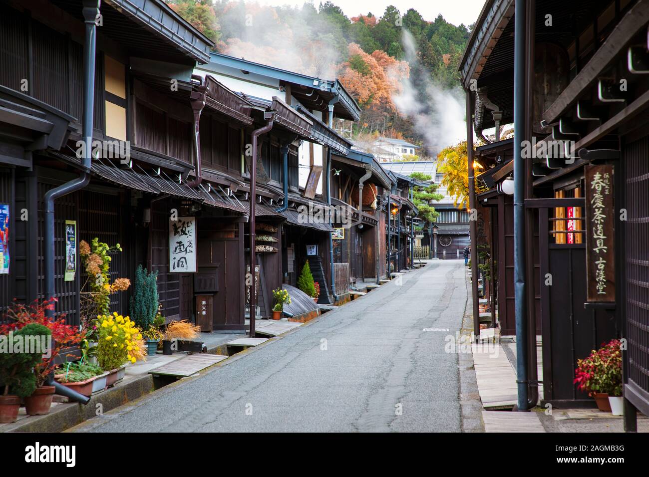 TAKAYAMA, JAPAN -26th November 2019: The narrow streets of its Sanmachi ...