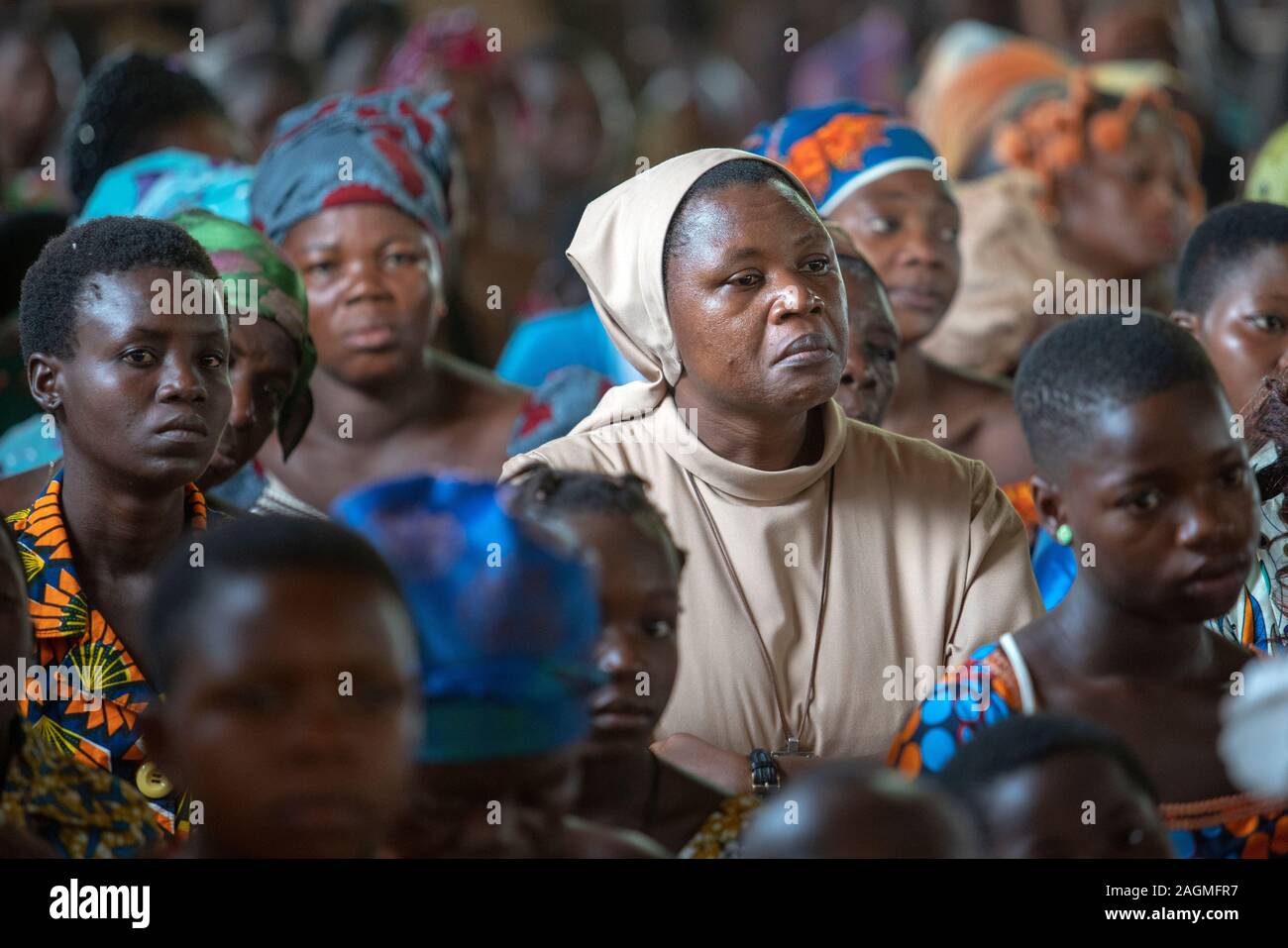 Christian faithful hi-res stock photography and images - Alamy