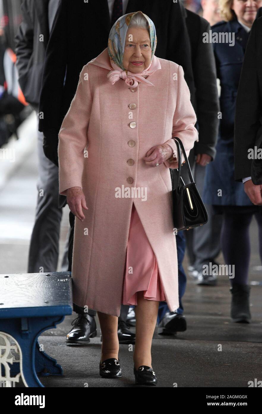 Private secretary queen elizabeth ii hi-res stock photography and ...