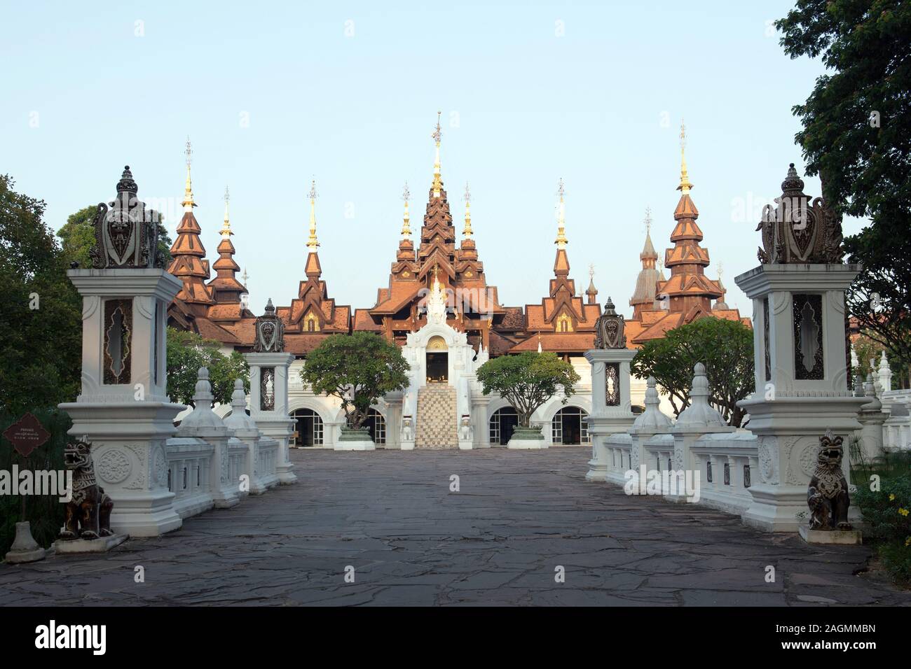 Chiang Mai, Thailand. 22nd Oct, 2019. The access road to the reception ...