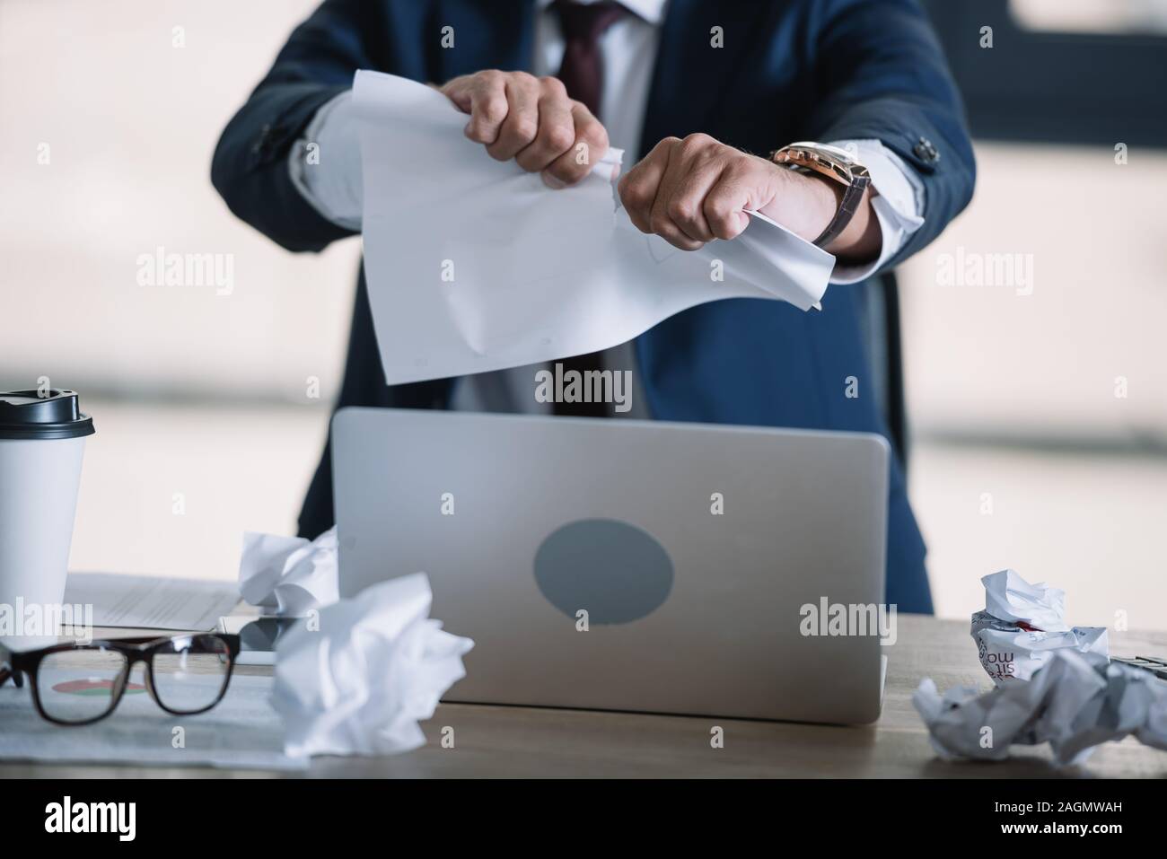 Tearing paper hi-res stock photography and images - Alamy