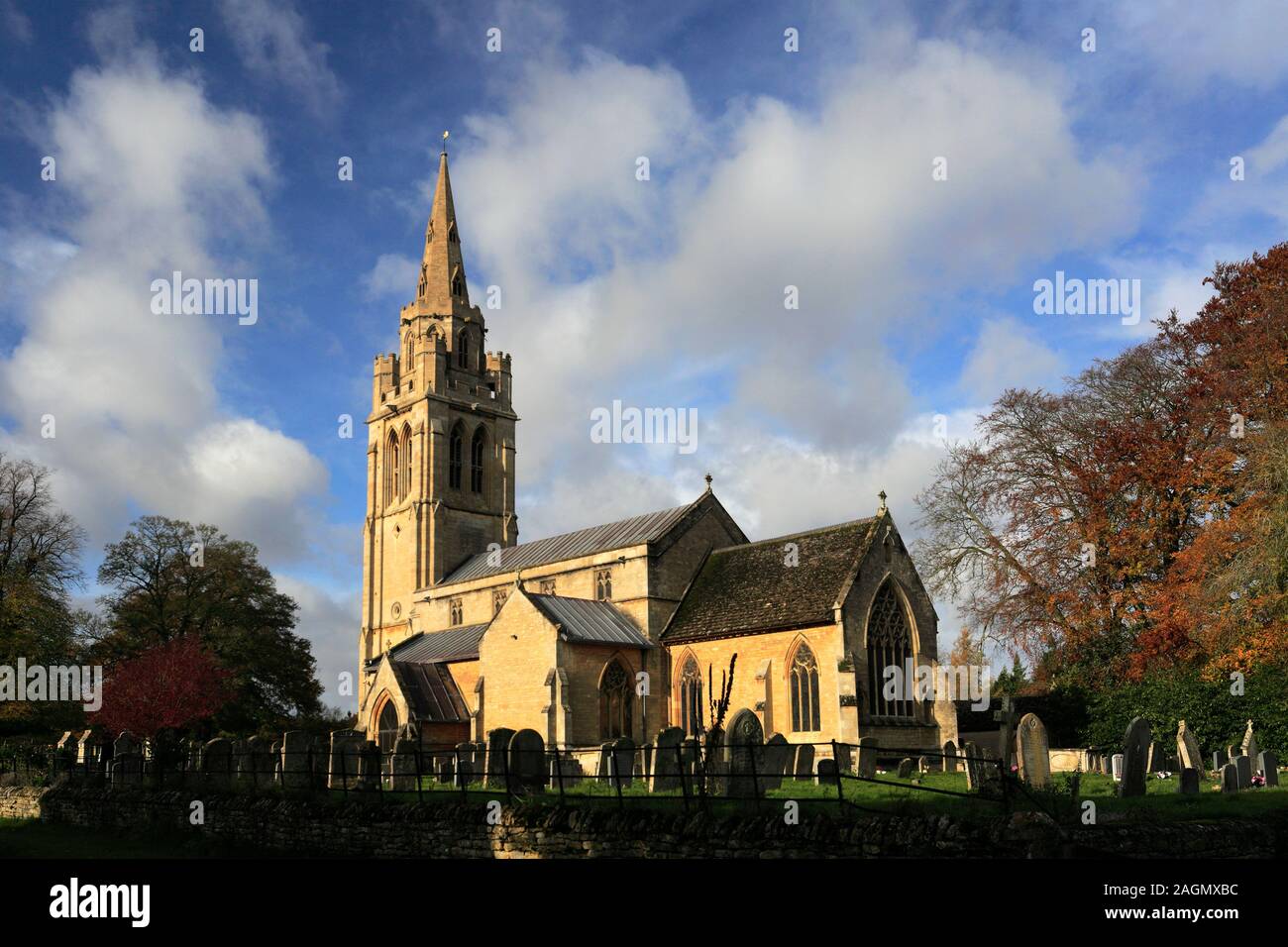 Autumn view of St Peter and St Paul Church, Exton village, Rutland ...