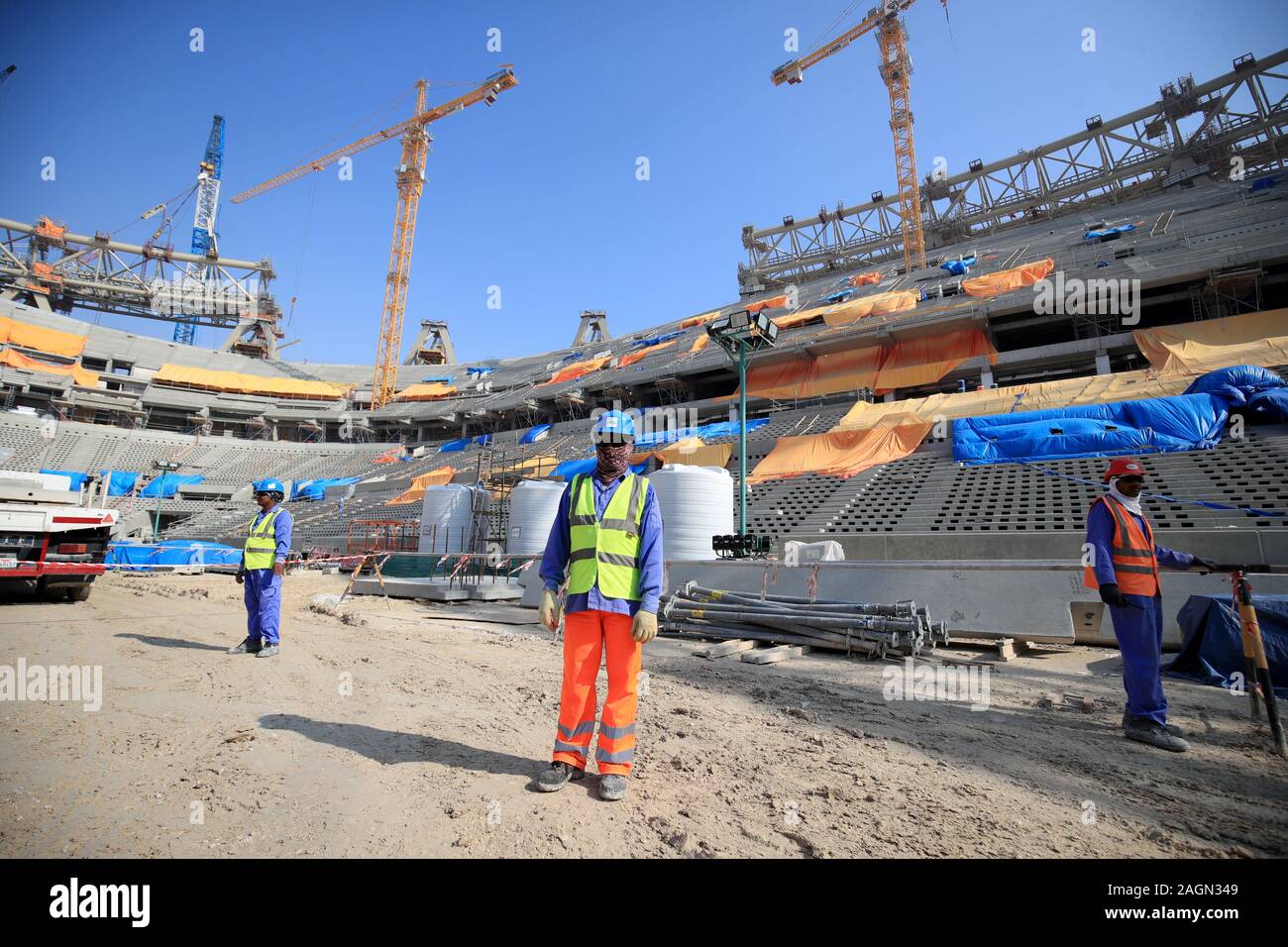Construction worker at the Lusail Stadium in Lusail, Qatar Stock Photo ...