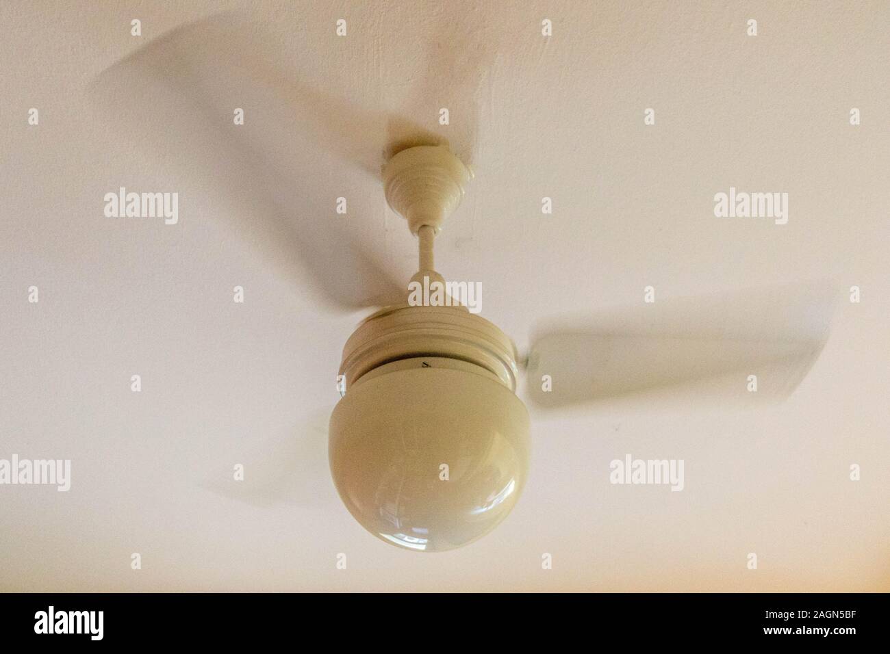 Ceiling fan in motion hi-res stock photography and images - Alamy