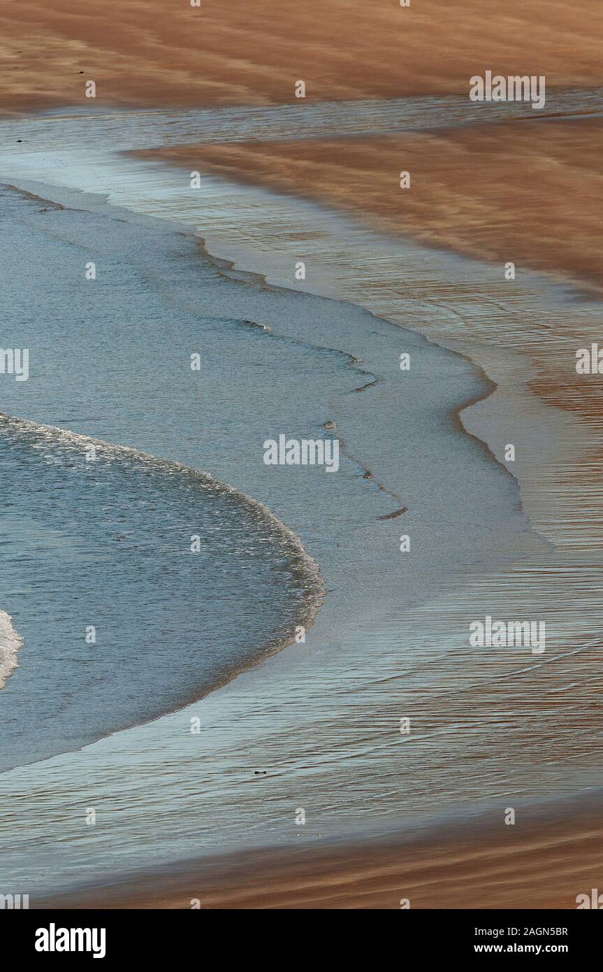 Tide patterns hi-res stock photography and images - Alamy