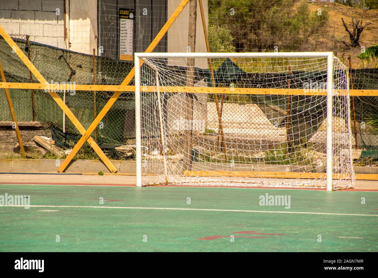 Concrete football pitch hi-res stock photography and images - Alamy