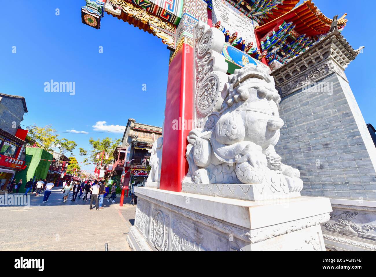 China old traditional chinese stone gate hi-res stock photography and ...