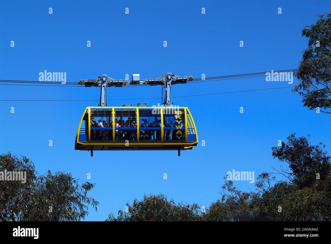 Blue mountains cable car australia hi-res stock photography and images ...