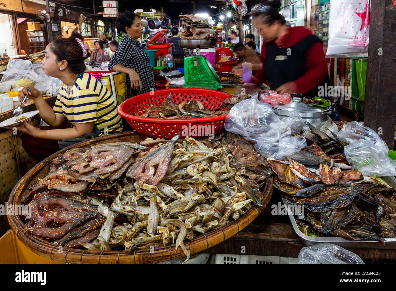 Cambodian fish hi-res stock photography and images - Alamy