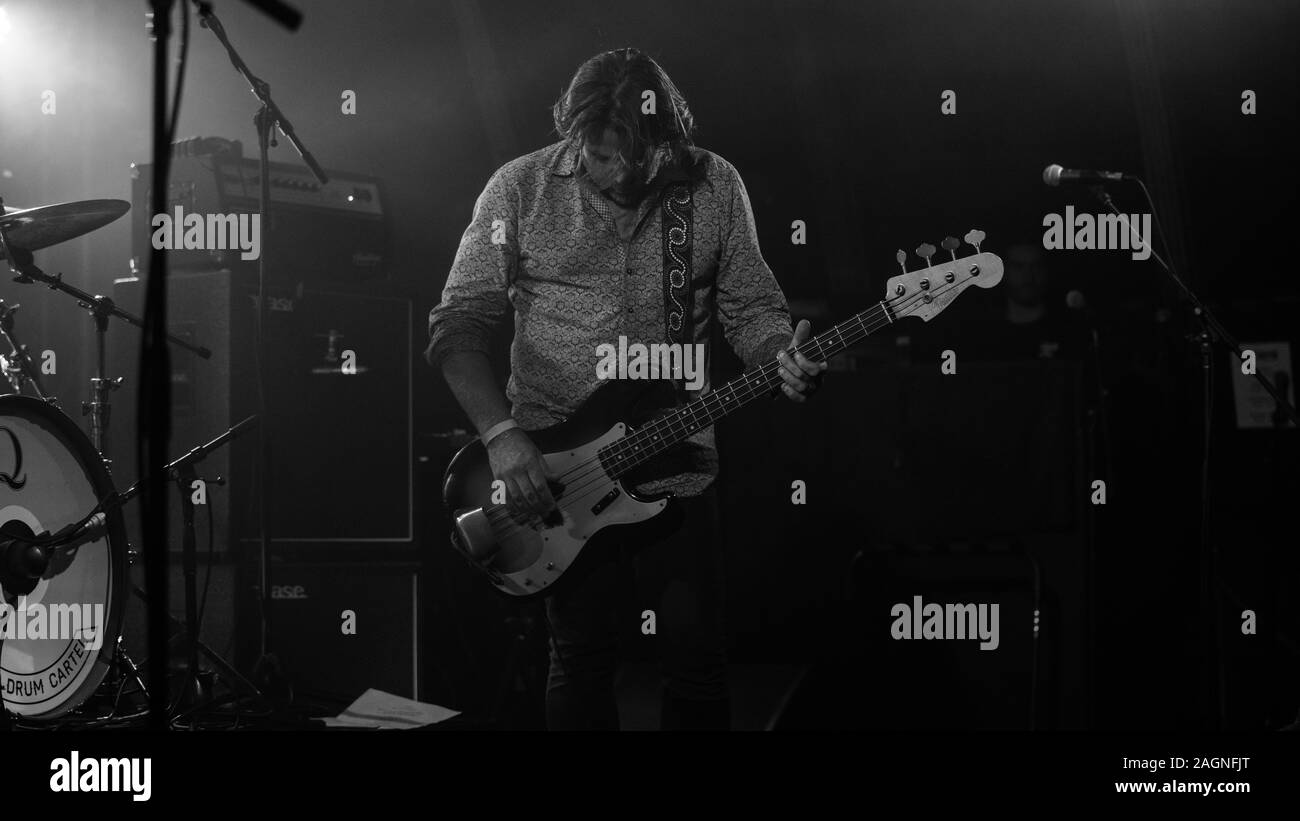 Powderfinger band hi-res stock photography and images - Alamy