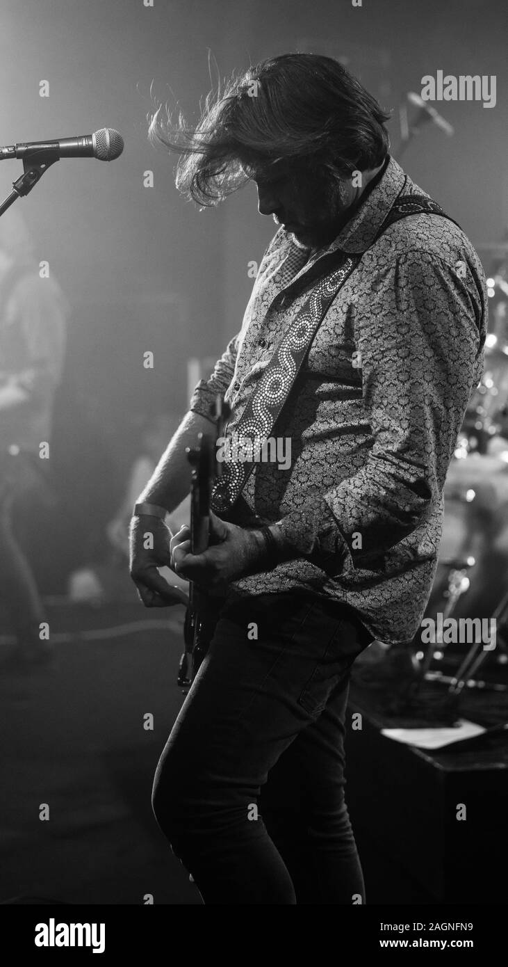 Powderfinger band hi-res stock photography and images - Alamy
