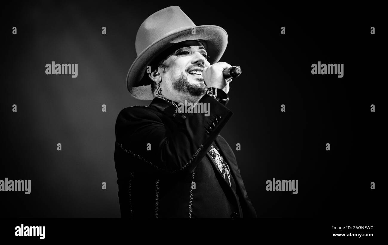 Boy george hi-res stock photography and images - Alamy