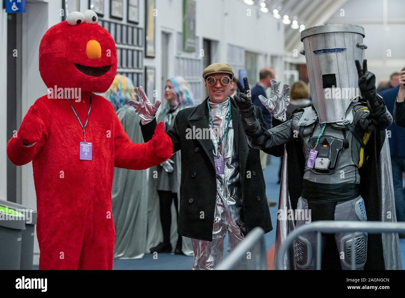 Elmo sesame street hi-res stock photography and images - Alamy