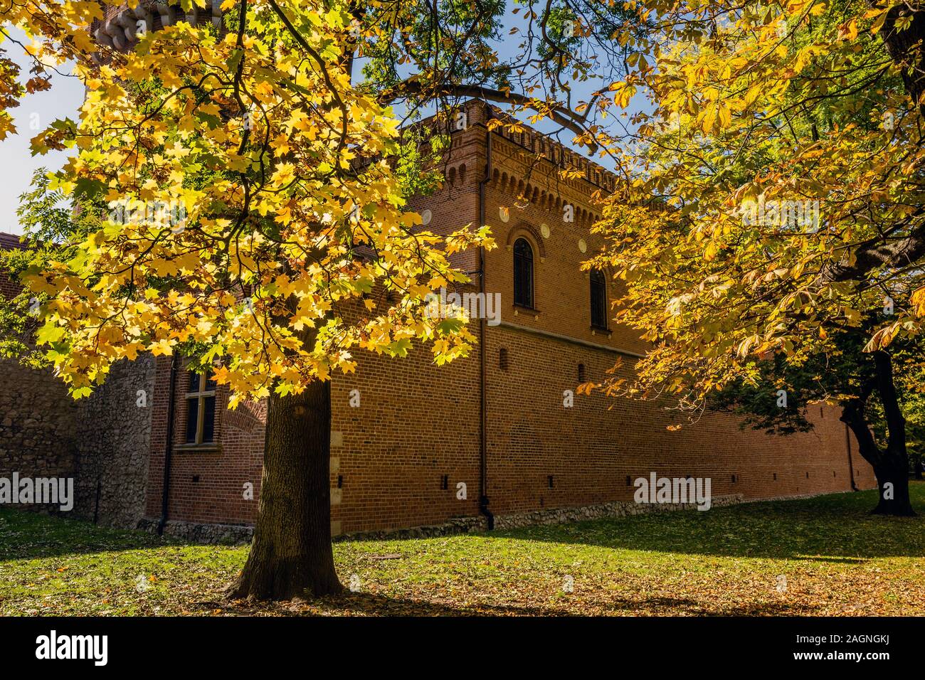 Fall hi res hi-res stock photography and images - Alamy