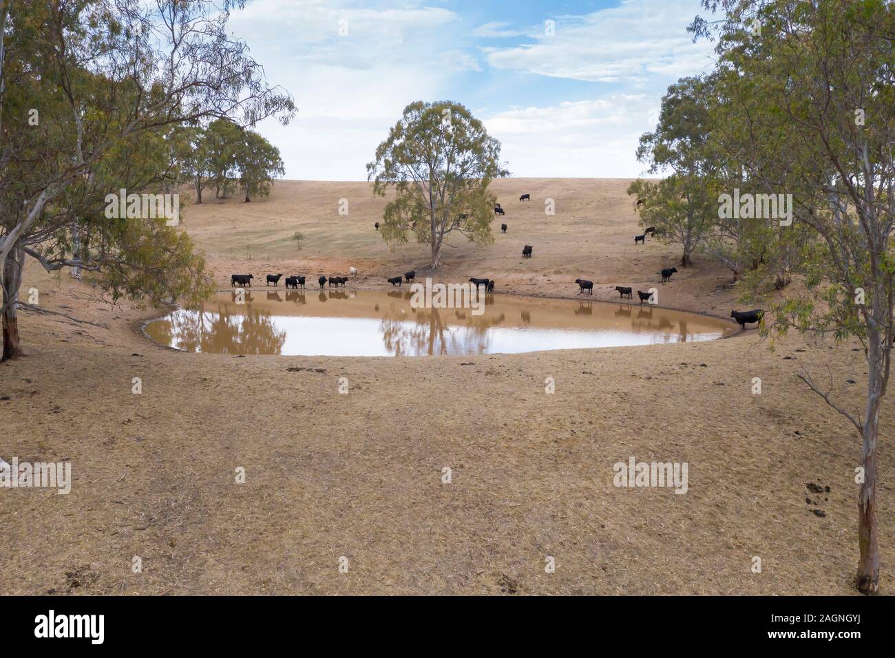 Flying in to land at dam hi-res stock photography and images - Alamy