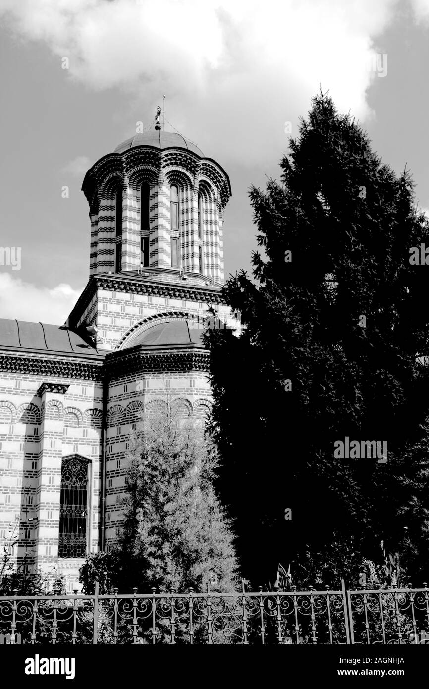 Cathedral bucharest Black and White Stock Photos & Images - Alamy