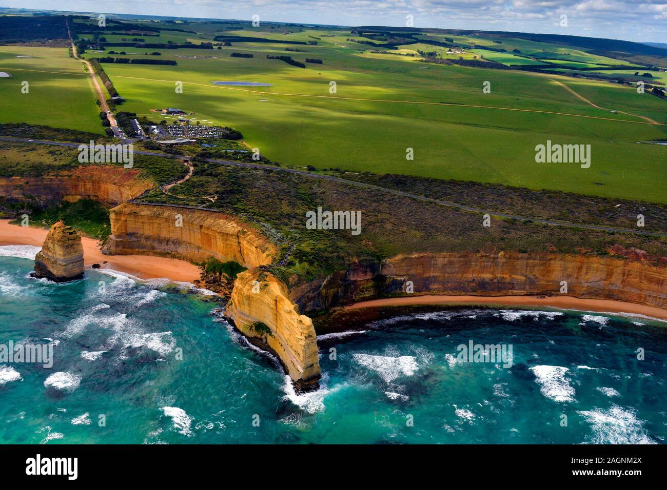 Australia, Victoria, Great Ocean Road with Twelve Apostles and tourist ...