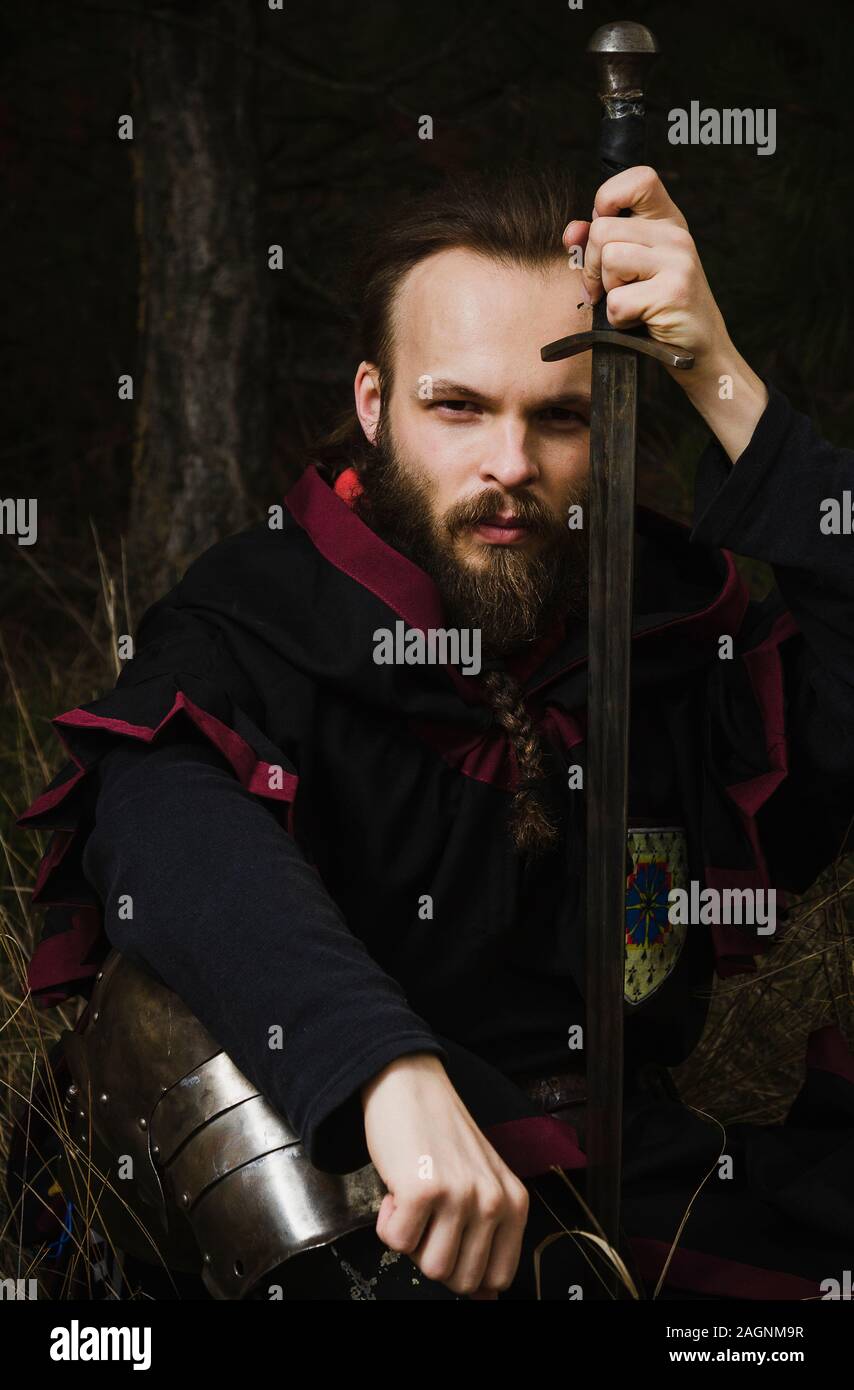 Crusader knight man sword hi-res stock photography and images - Alamy