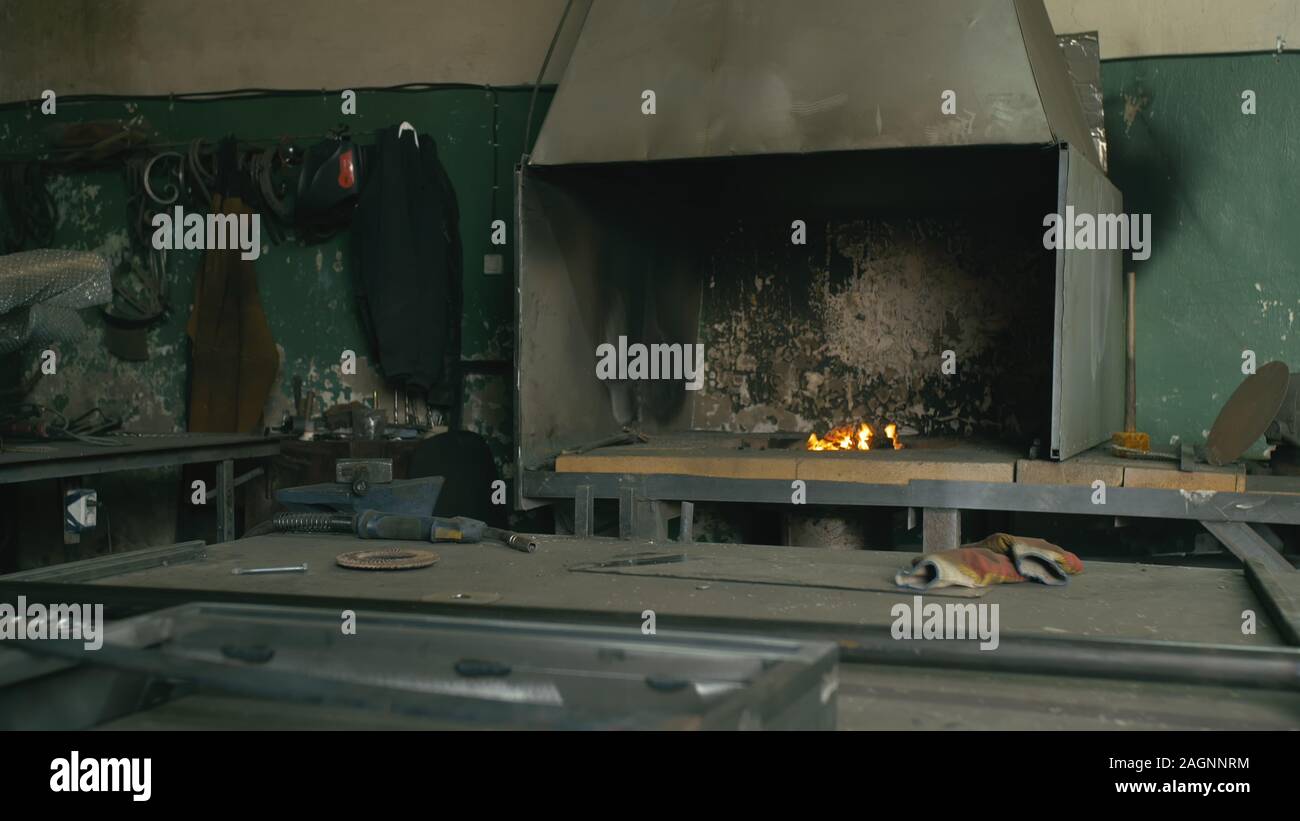 Temper tempers hi-res stock photography and images - Alamy