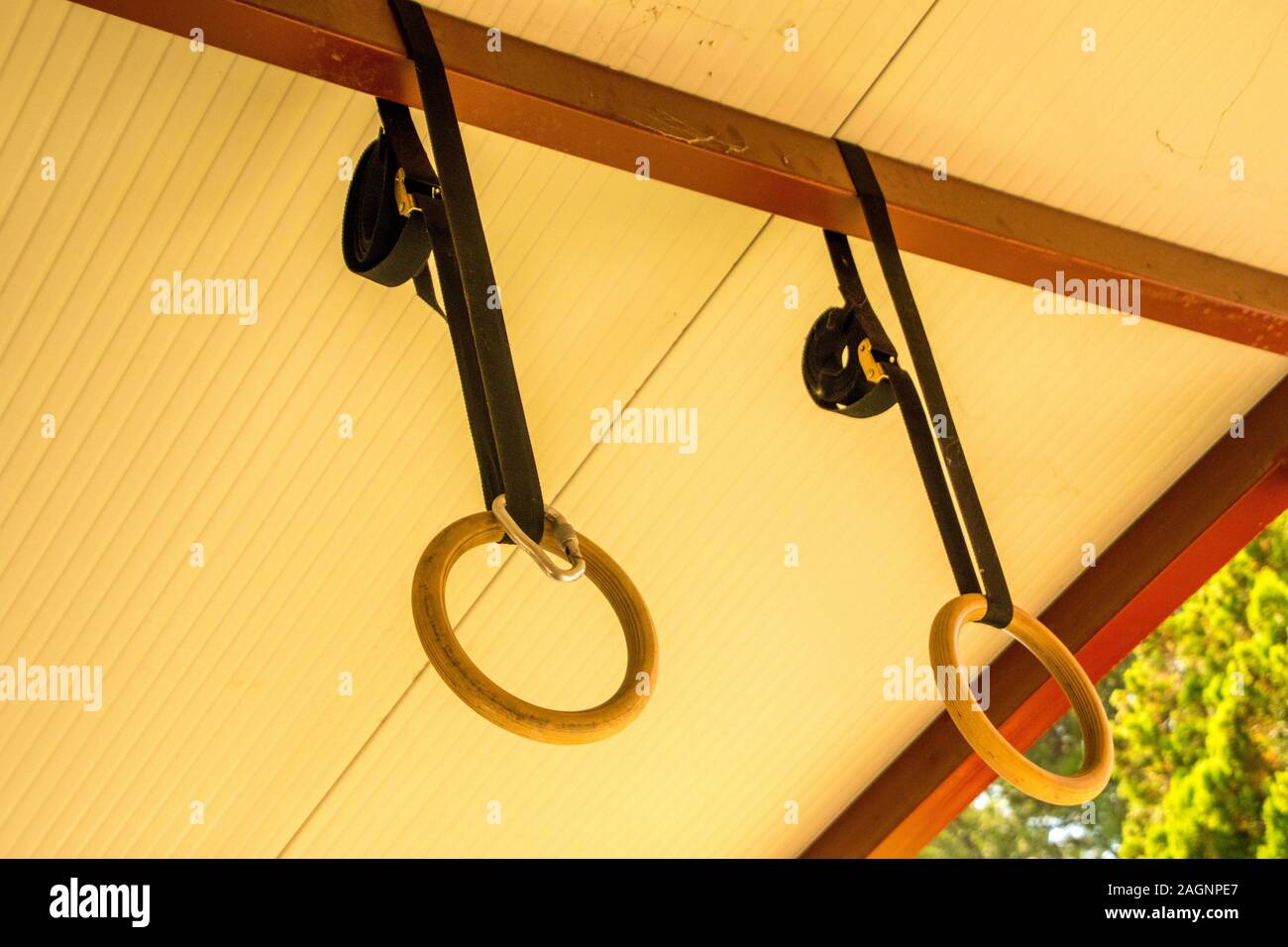 Pull up rings hi-res stock photography and images - Alamy
