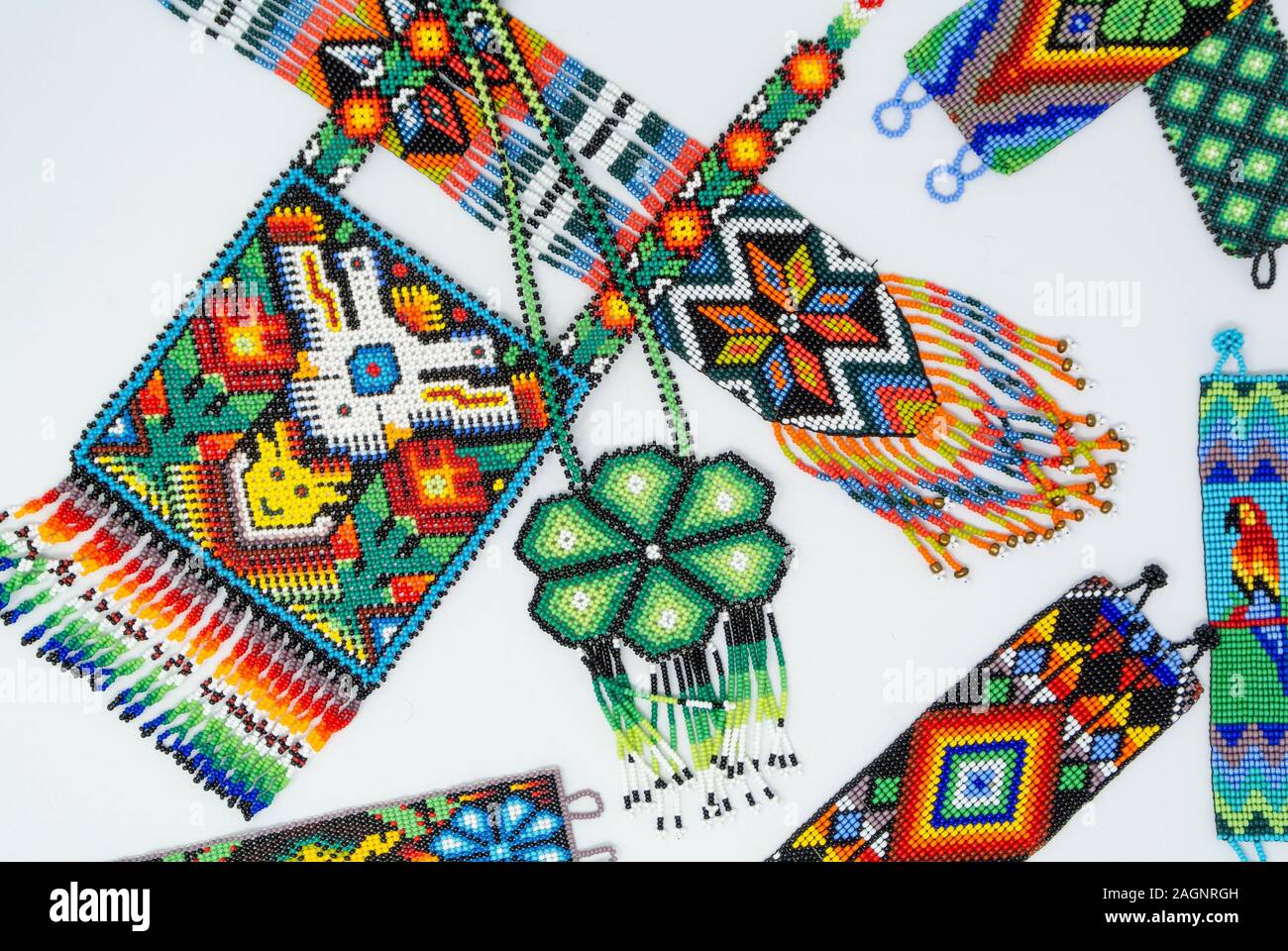Huichol art hi-res stock photography and images - Alamy