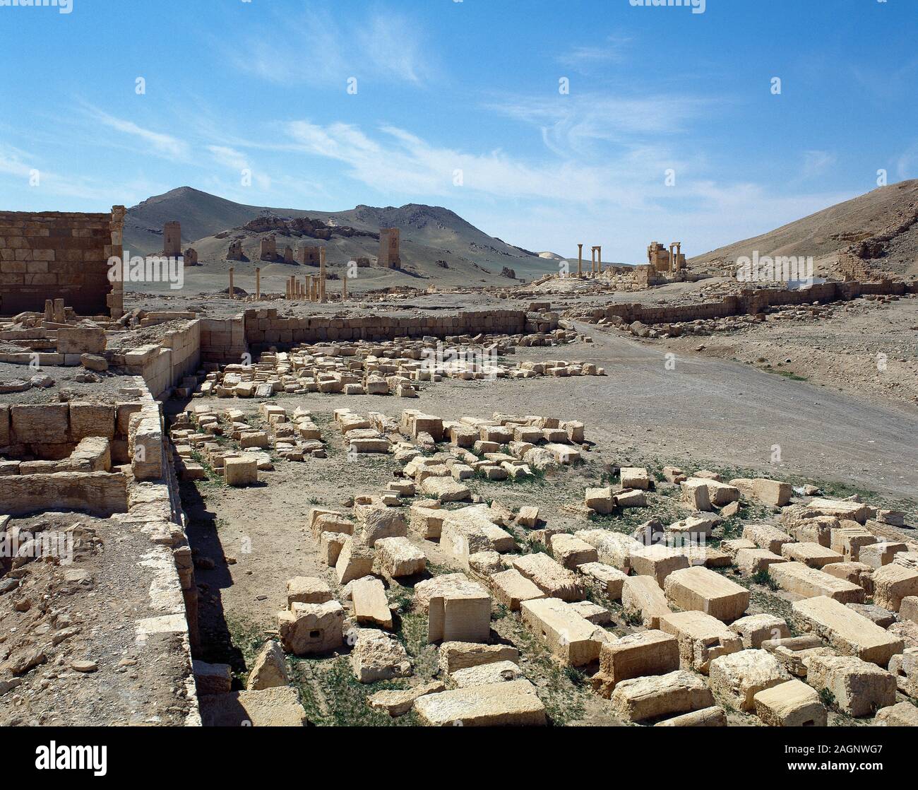 Mausoleum syria hi-res stock photography and images - Alamy