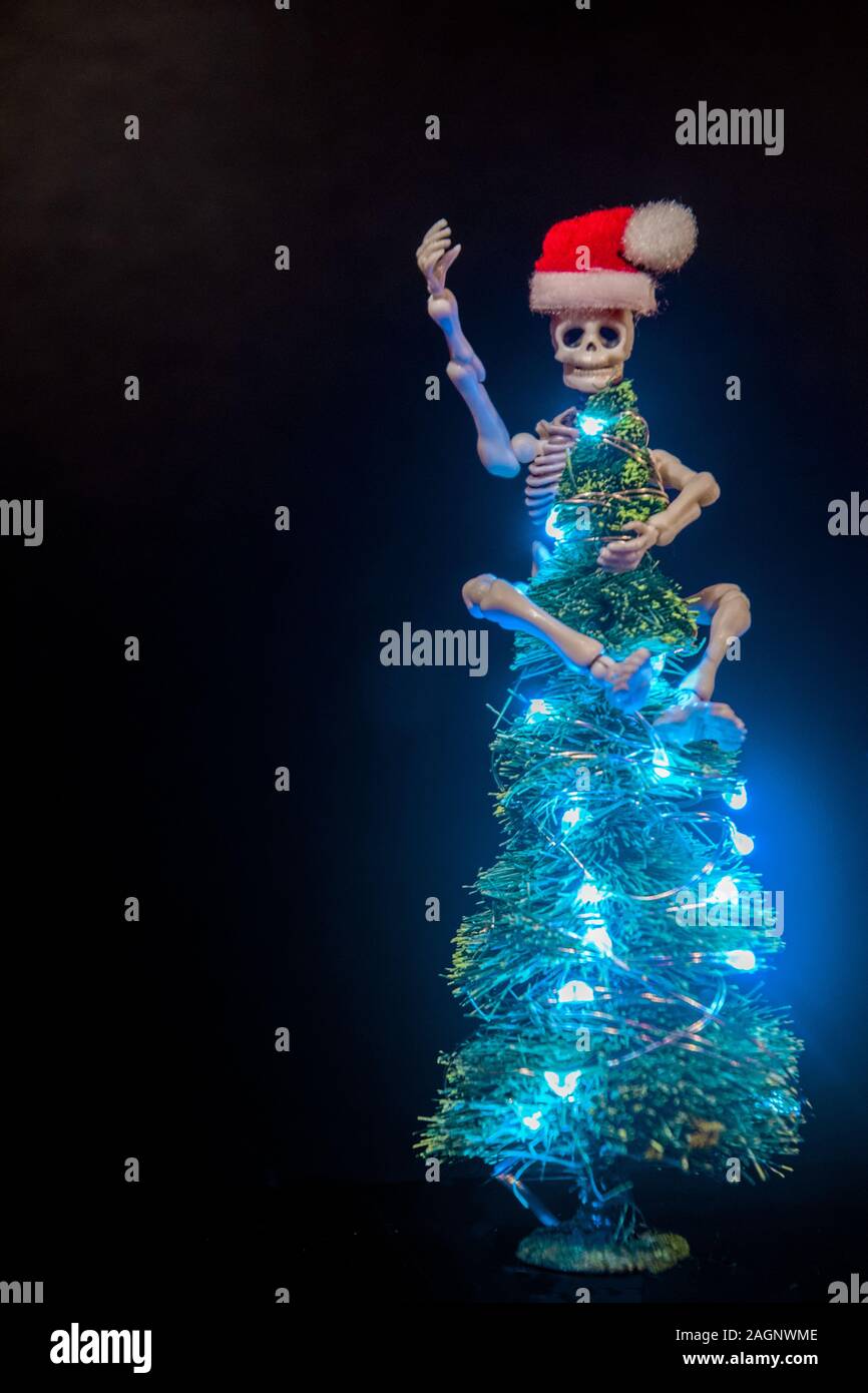 Hanging onto hat hi-res stock photography and images - Alamy