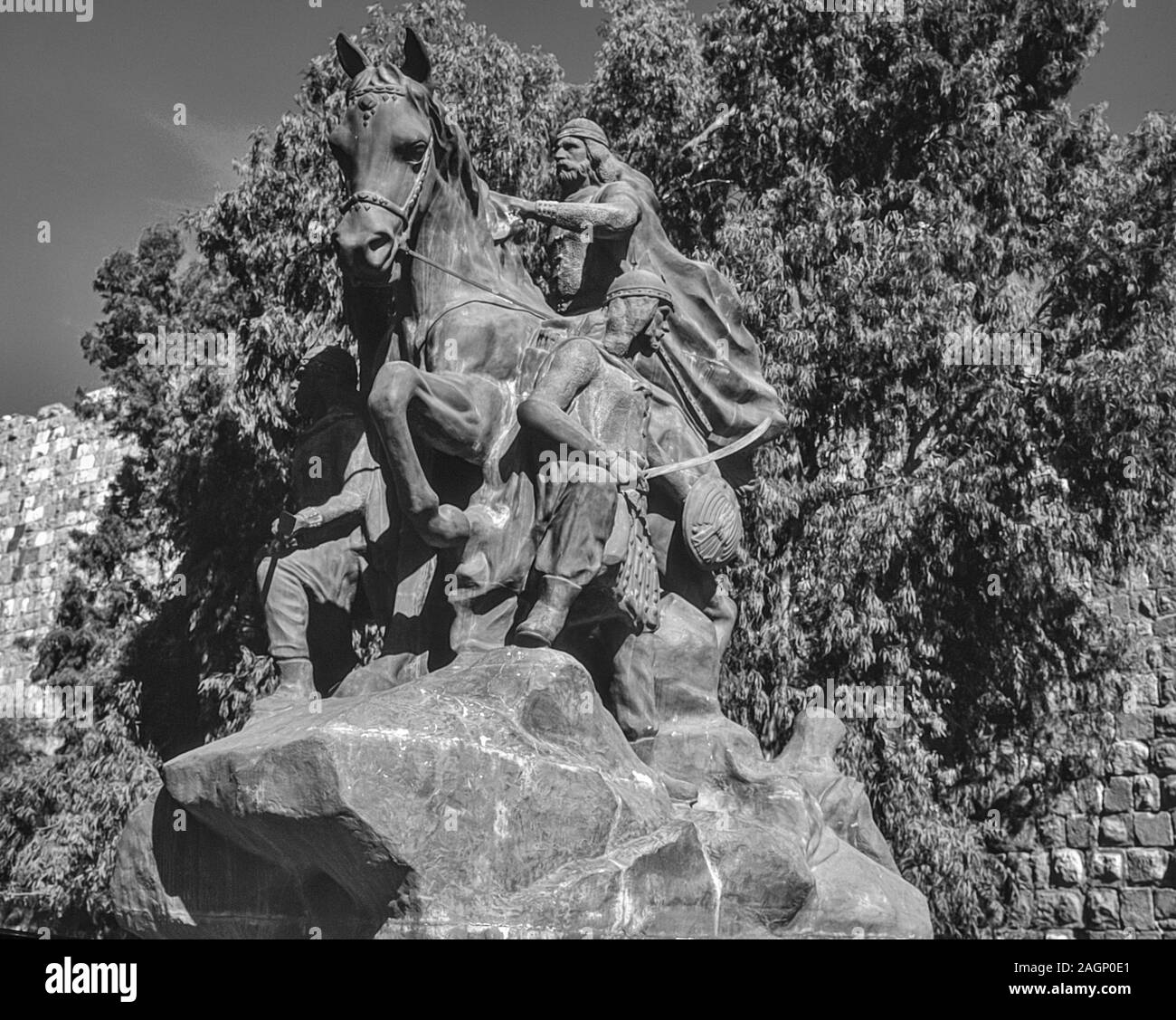 Statue of saladin Black and White Stock Photos & Images - Alamy