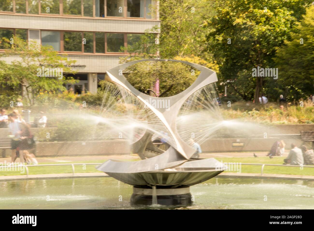Fountain water feature spraying hi-res stock photography and images - Alamy
