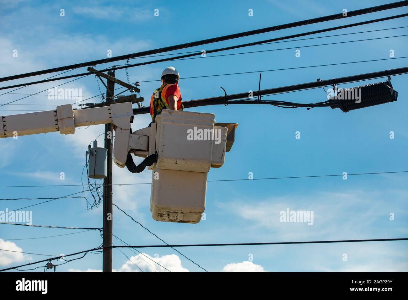 Overhead power lines installation hi-res stock photography and images ...