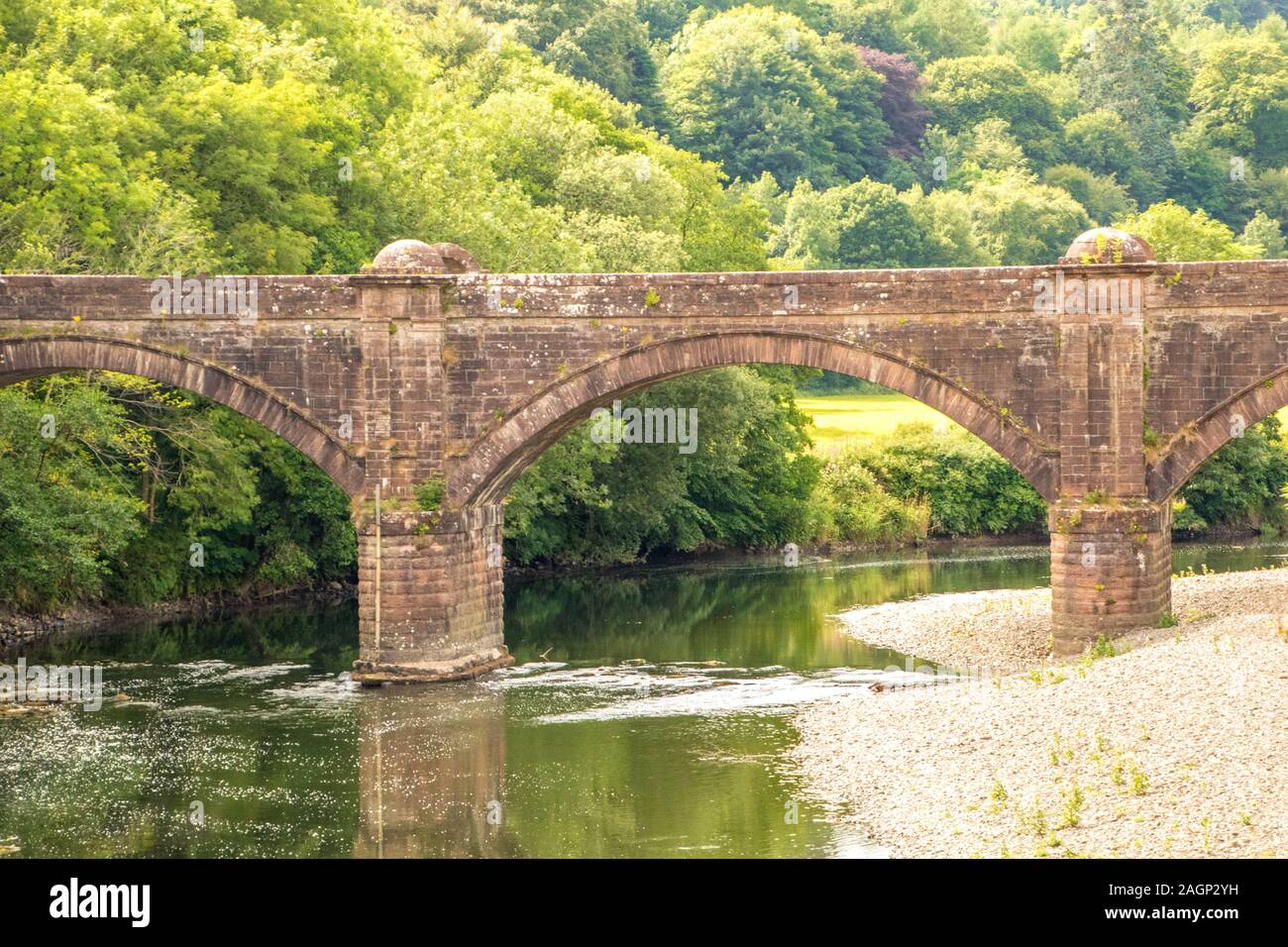 A typical British bridge over a river Stock Photo - Alamy