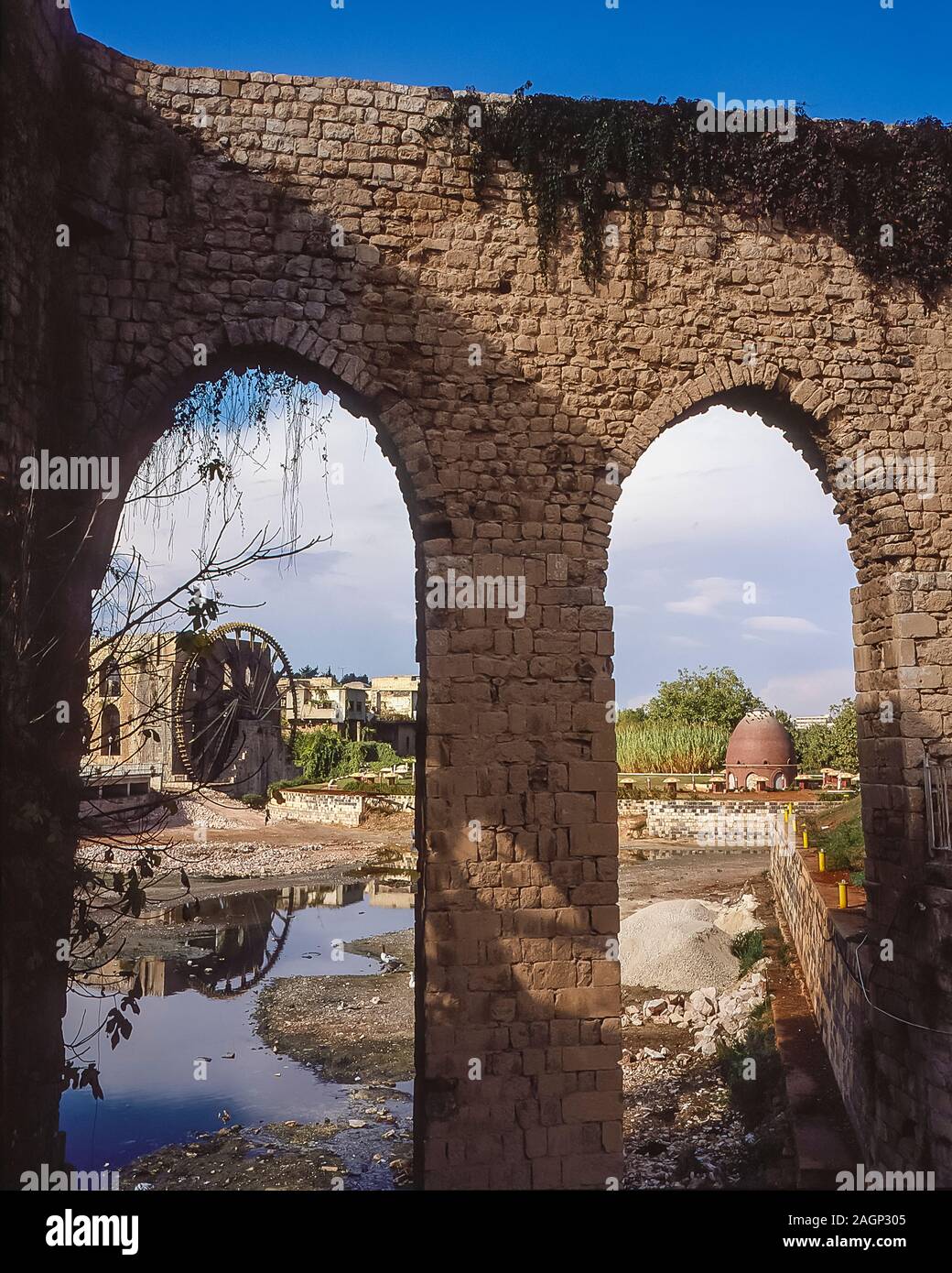 Water wheels in hama syria hi-res stock photography and images - Alamy