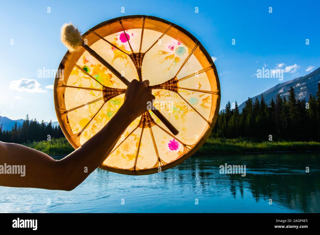 Indigenous canadian ceremony hi-res stock photography and images - Alamy