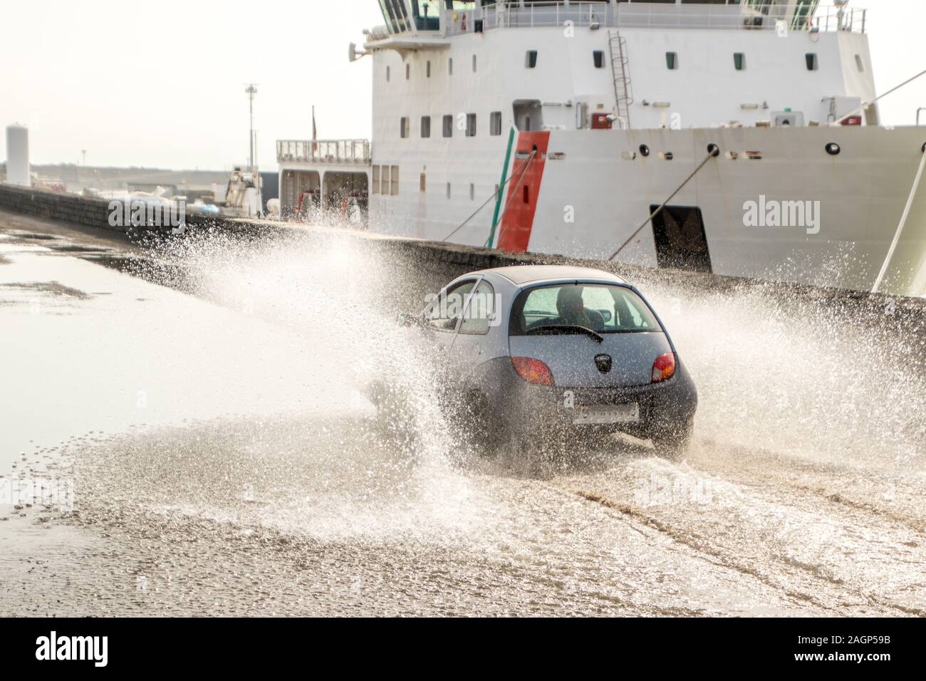 Risk while driving hi-res stock photography and images - Alamy