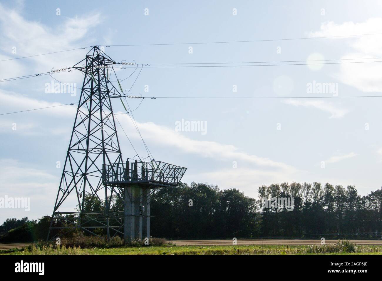 Electricity Pylons Engineering Uk High Resolution Stock Photography and ...