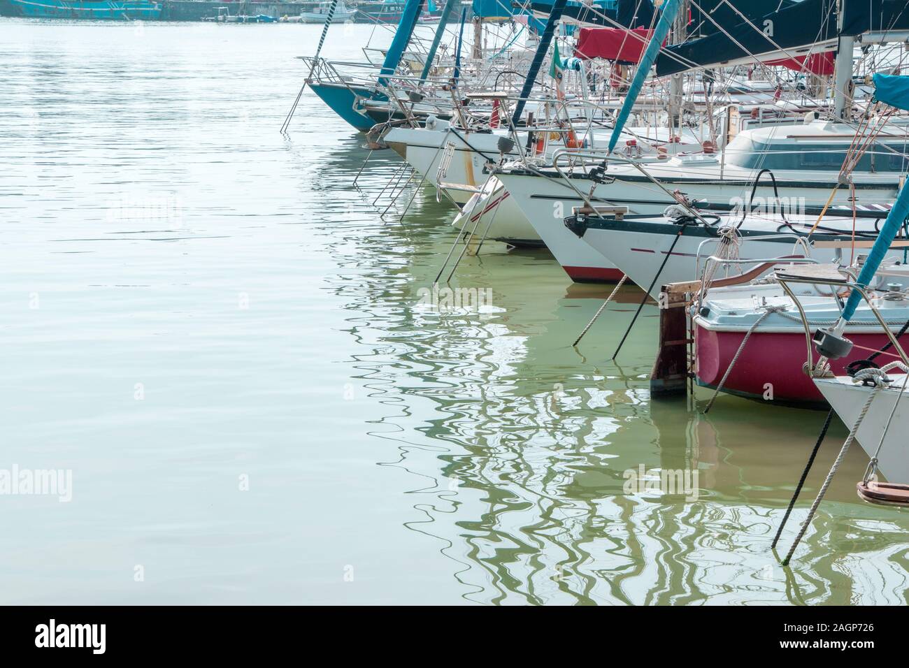 Row of vessels hi-res stock photography and images - Alamy