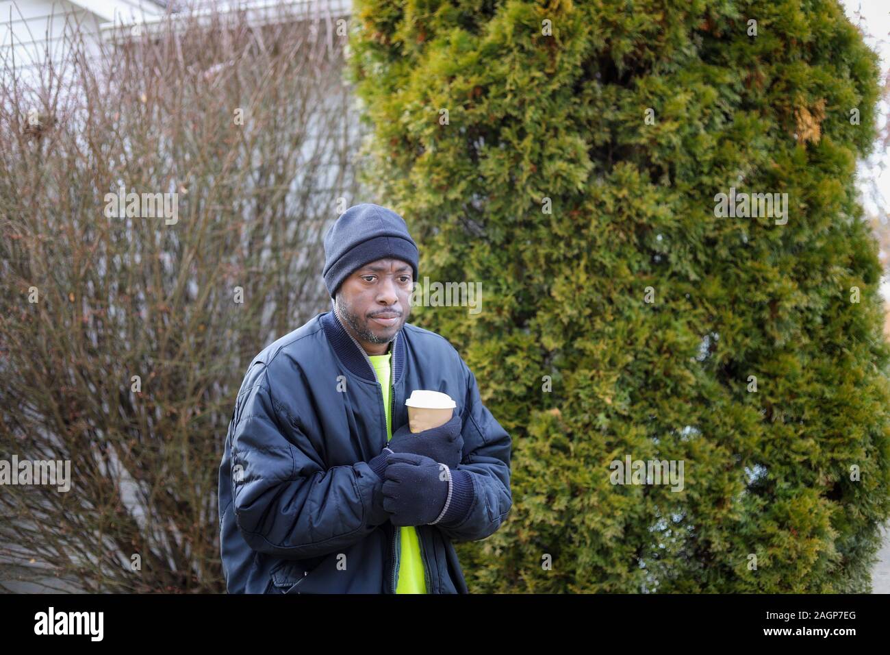 Man freezing hi-res stock photography and images - Alamy