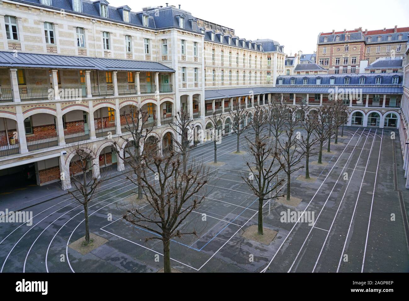 Paris France Schools
