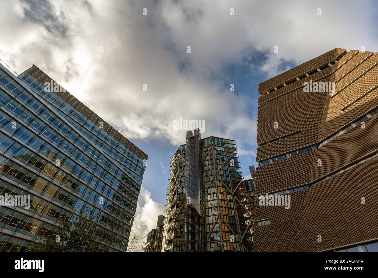 London, United Kingdom - 12 08 2019: Tate Modern museum in London on a ...