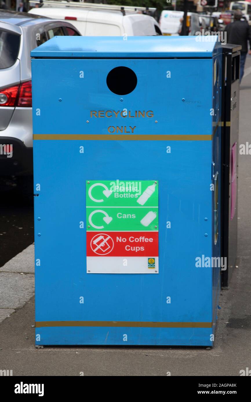 Glasgow Scotland George Square Recycling Bin Stock Photo - Alamy