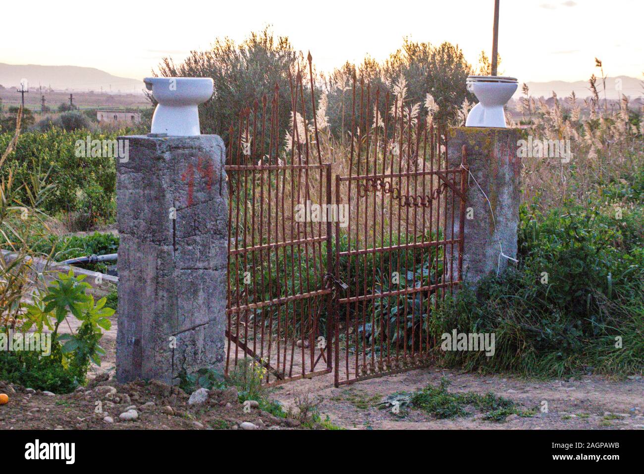 Farm gates locked hi-res stock photography and images - Alamy