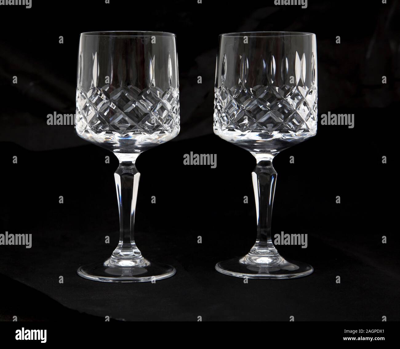 Crystal cut glasses hi-res stock photography and images - Alamy