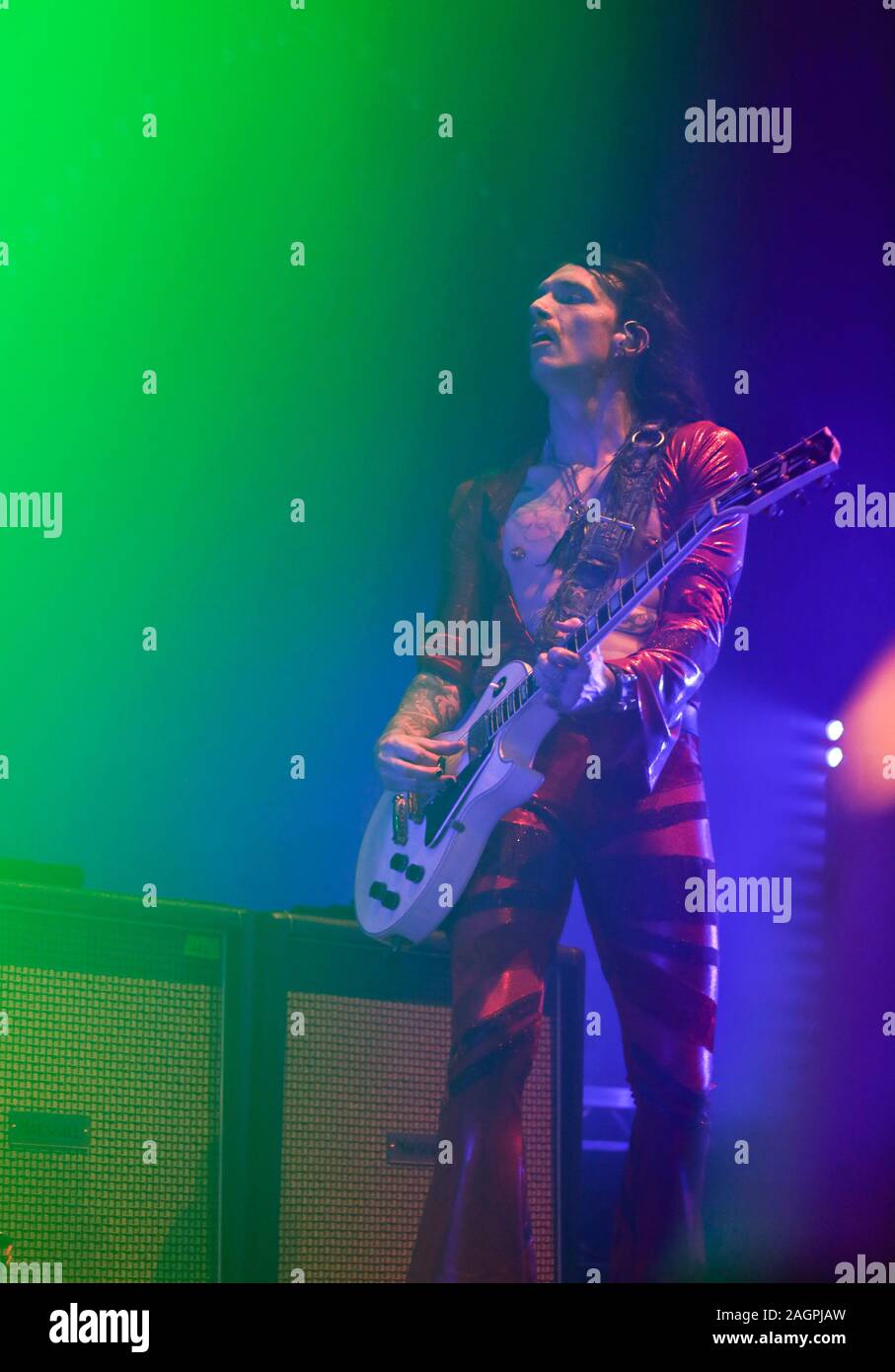 Justin hawkins singer guitarist darkness hi-res stock photography and ...