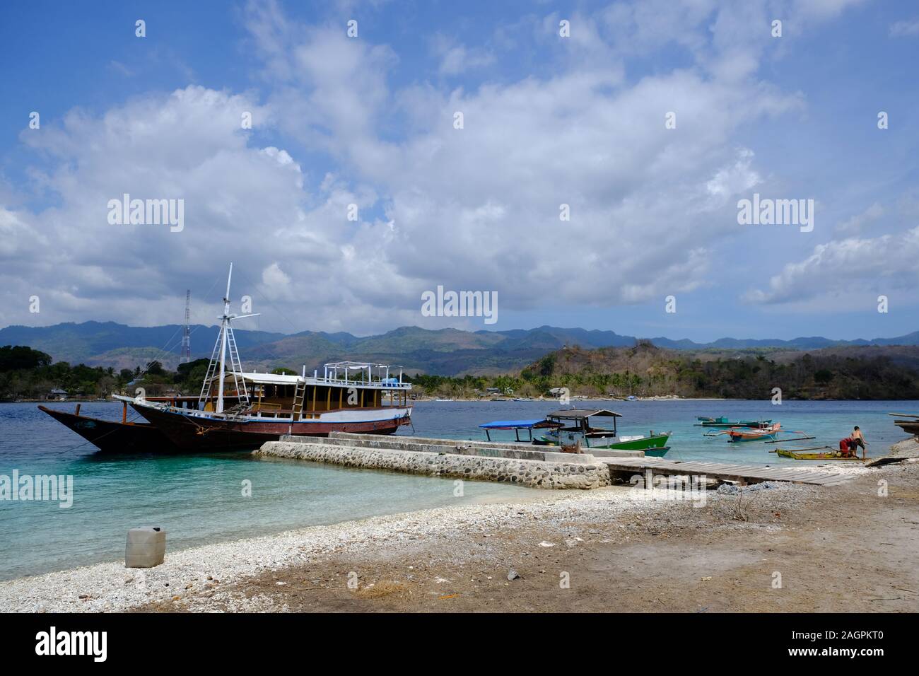Indonesia Alor - jetty on Nuhakepa Island Stock Photo - Alamy