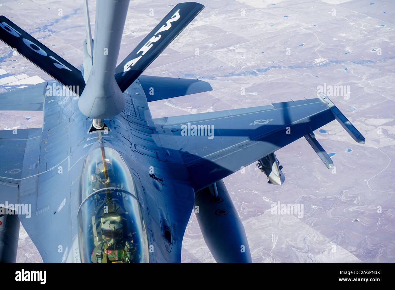 A 138th Fighter Wing F-16D Fighting Falcon from Tulsa Air National ...