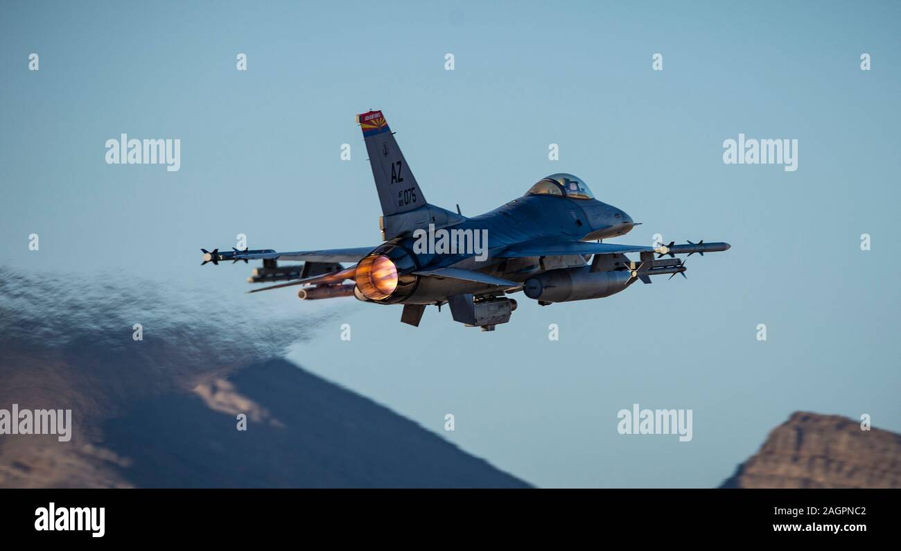 An F-16C Fighting Falcon fighter jet assigned to the 16th Weapons ...