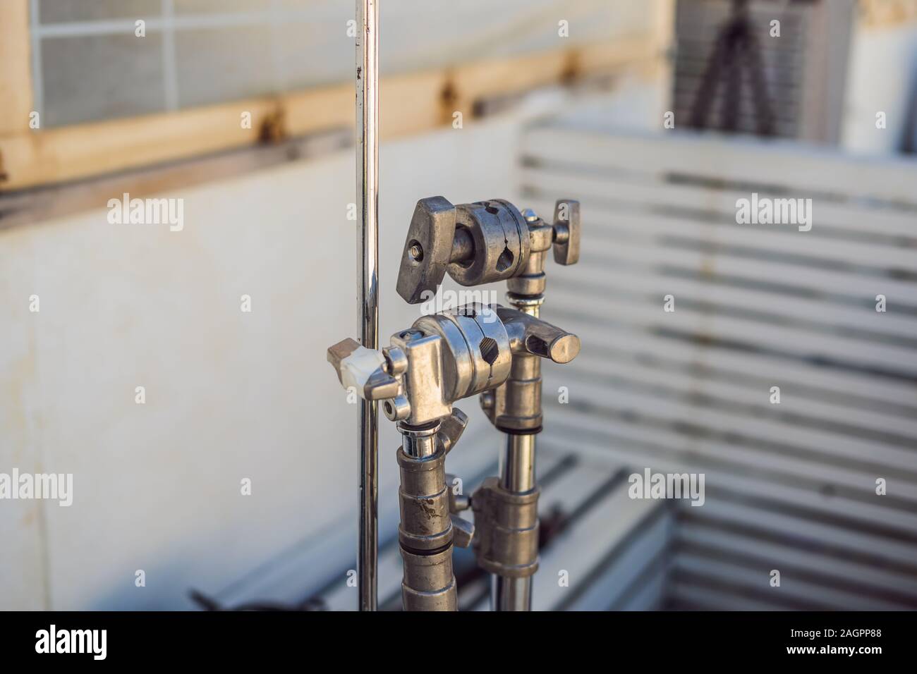 Cinema light stand on a commercial production shoot Stock Photo - Alamy